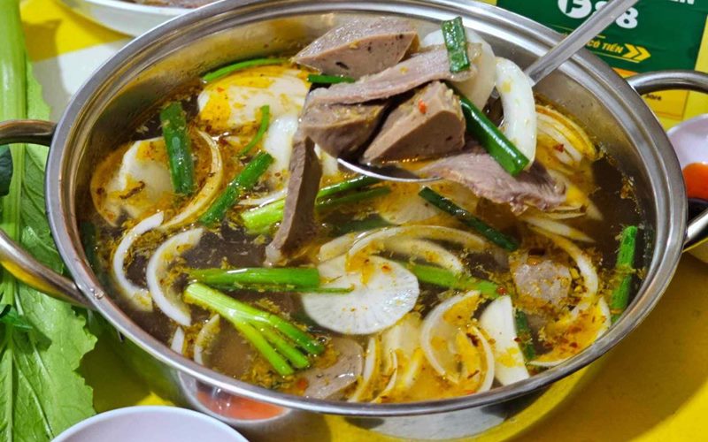Về Cần Thơ thưởng thức 5 quán lẩu bò ngon nức tiếng