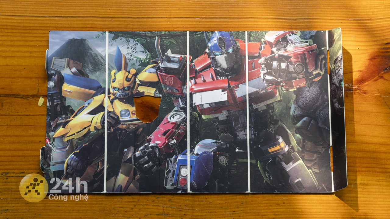 Trên tay TECNO SPARK 30 Transformer Bumble Bee Edition: Ngoại hình đẹp