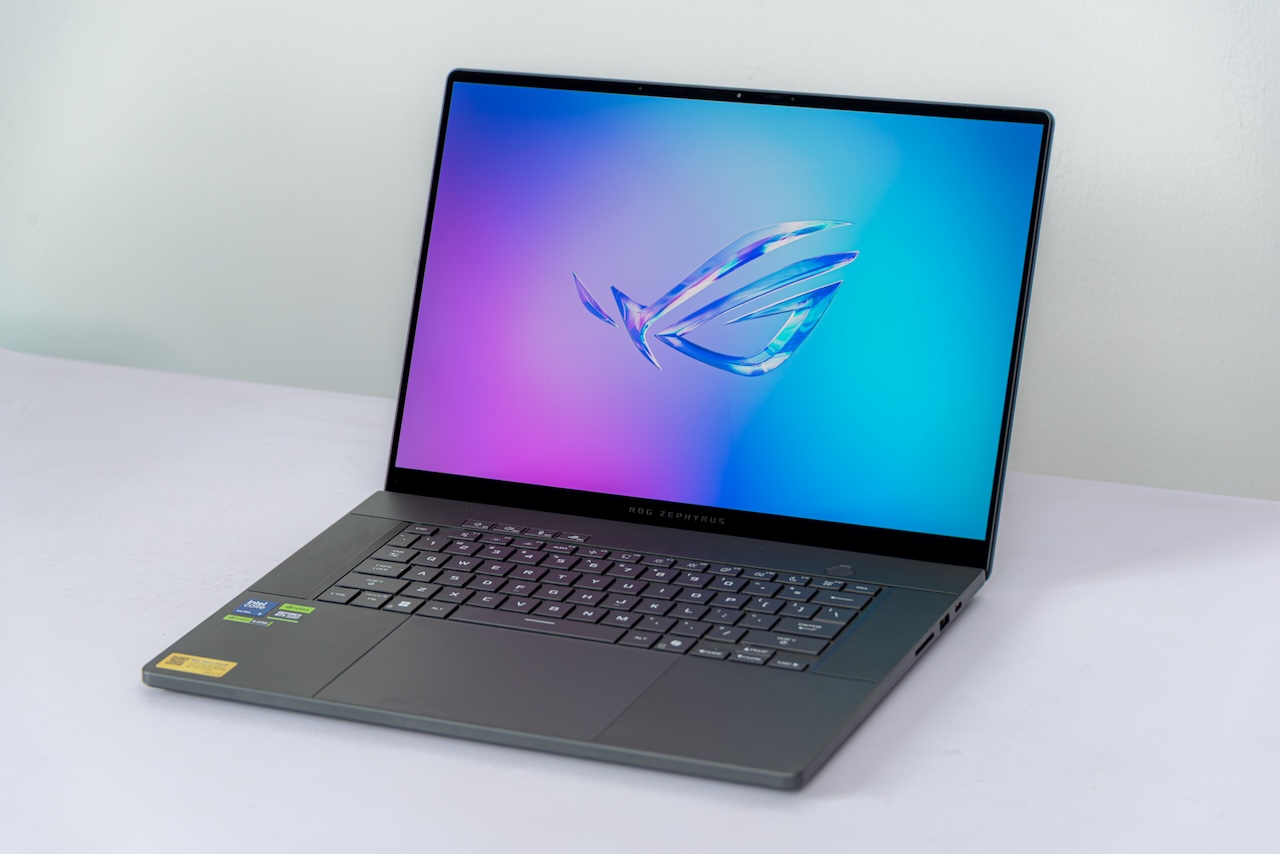 ROG Zephyrus G16: Laptop Gaming AI 16 inch với RTX 50 Series