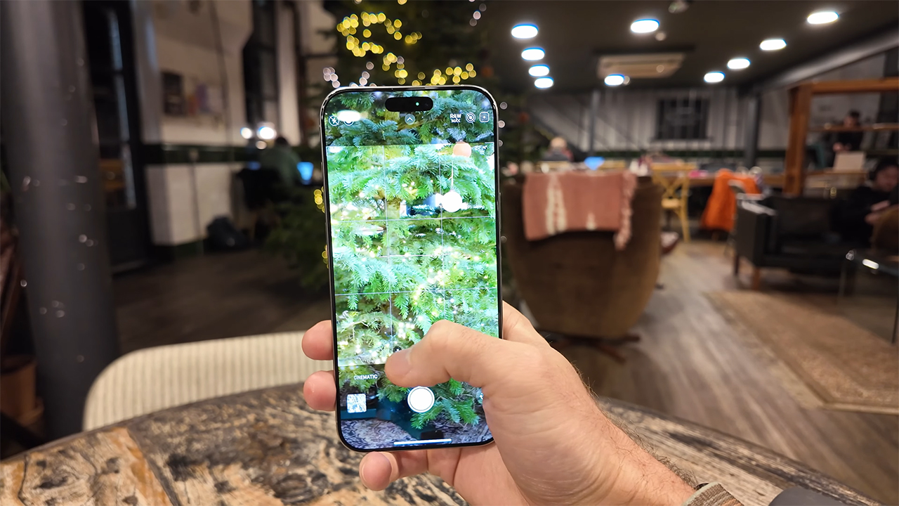 iPhone 16 Pro Max vs iPhone 12 Pro Max: So sánh, nên mua cái nào?