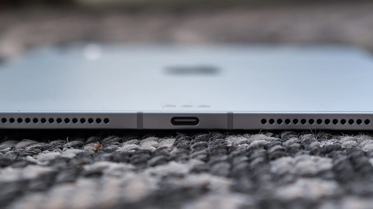 Dung lượng pin iPad Pro M5 bao nhiêu mAh? Sạc bao lâu thì đầy?