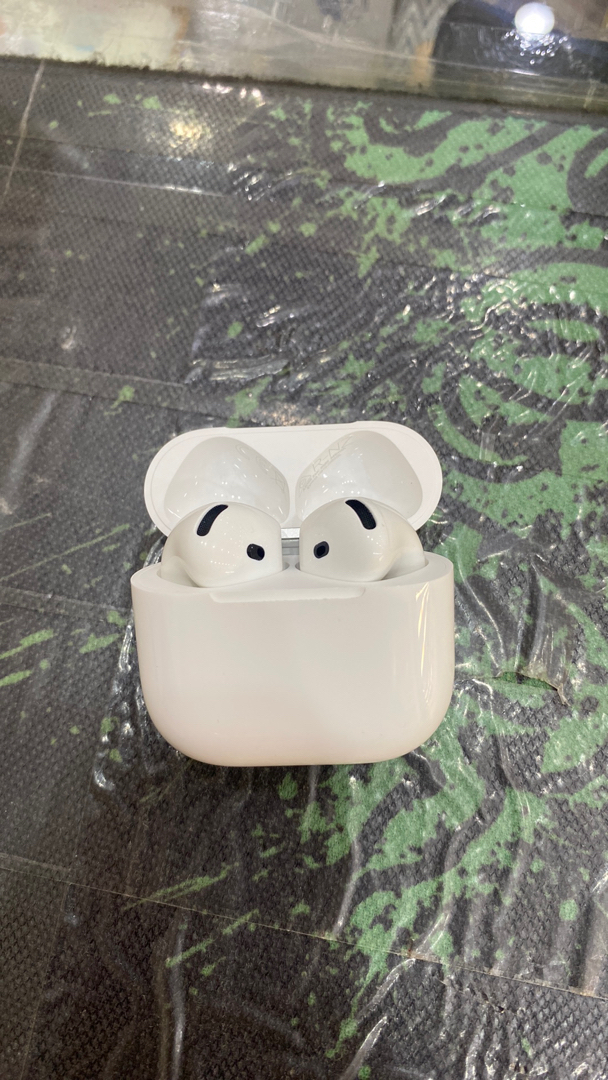 Mua AirPods 4 MXP63 cũ, rẻ hơn từ 30-70% so với mua mới, 1 đổi 1